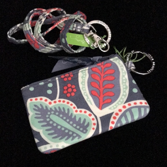 Vera Bradley | Accessories | Vera Bradley Lanyard Zip Id Case Nomadic ...
